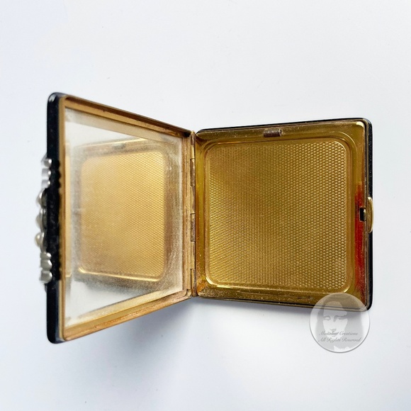 Vintage | Makeup | Vintage Make Up Powder Compact Mirror Art Deco Faux ...